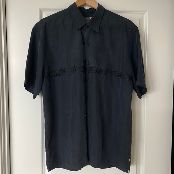 Quiksilver | Shirts | Quicksilver Mens Embroidered Short Sleeve Button ...